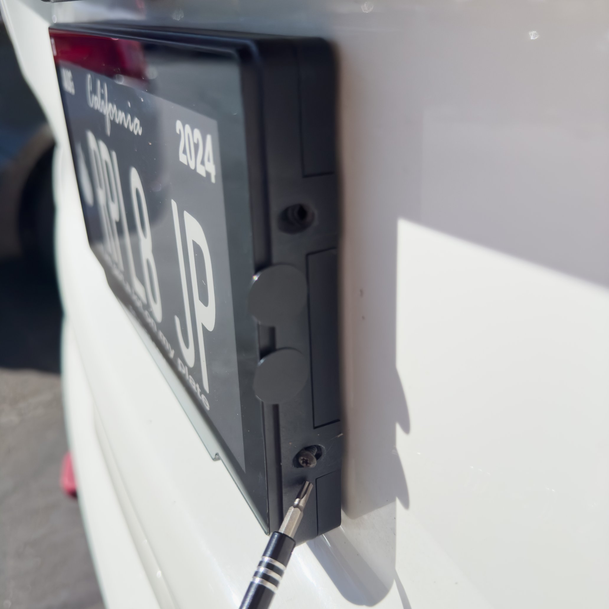 Remove a Wired RPlate - Step-by-Step Guide