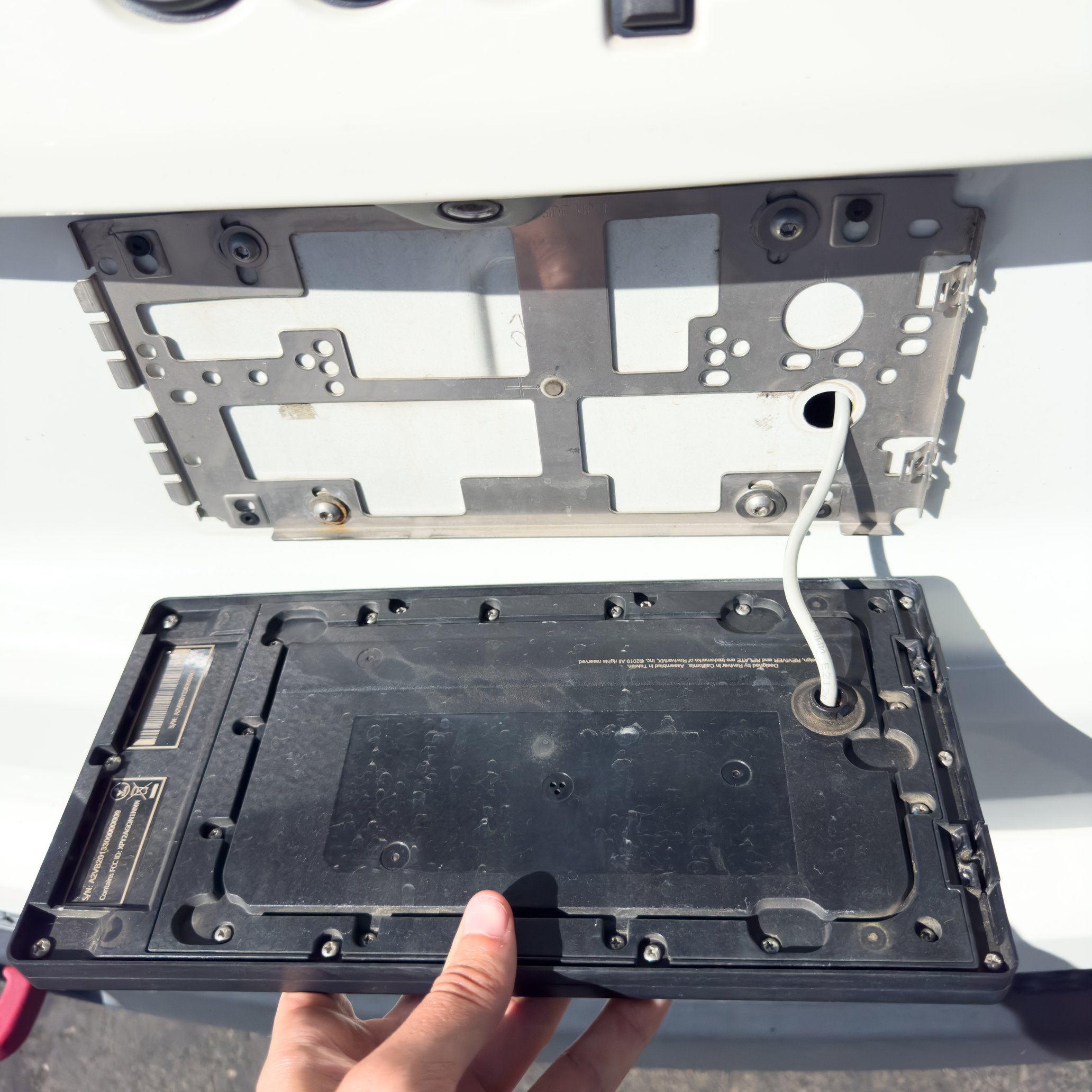 Remove a Wired RPlate - Step-by-Step Guide